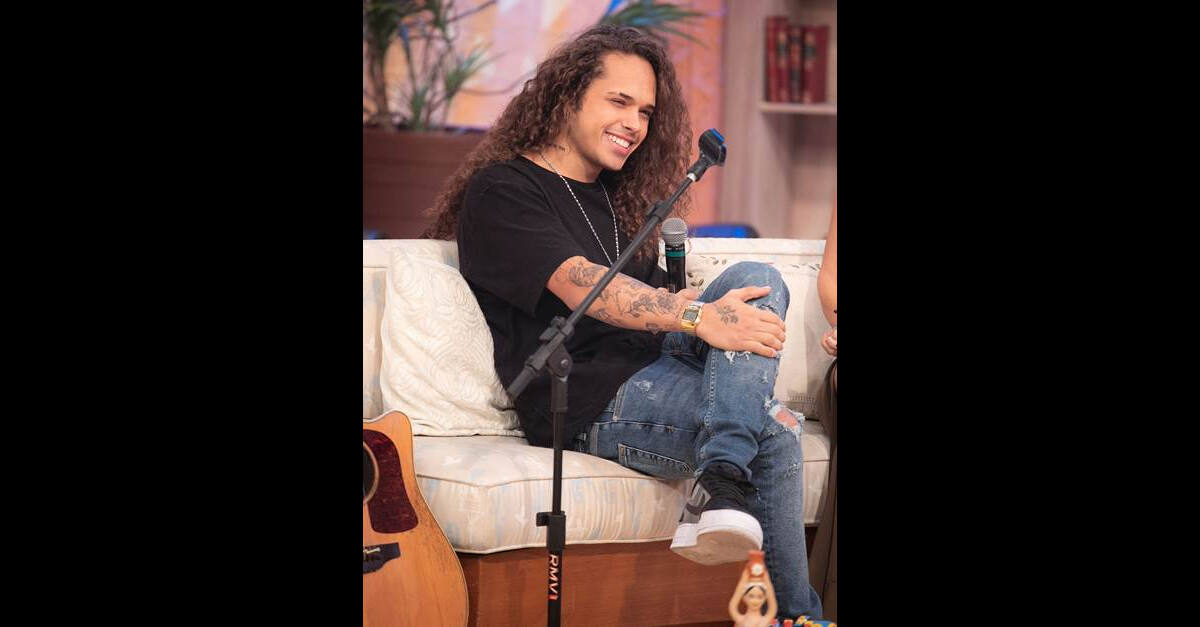 Foto: Internautas apostaram que Vitão estava com a mão na perna de ...