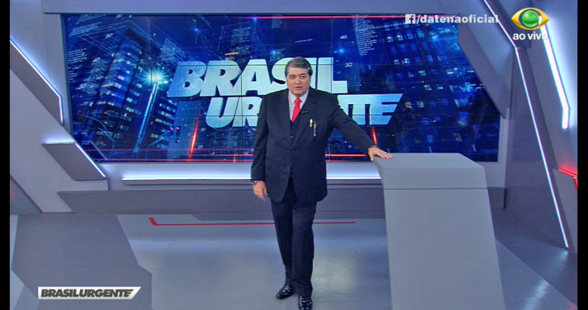 Foto: José Luiz Datena tem 63 anos e apresenta o 'Brasil Urgente' de ...