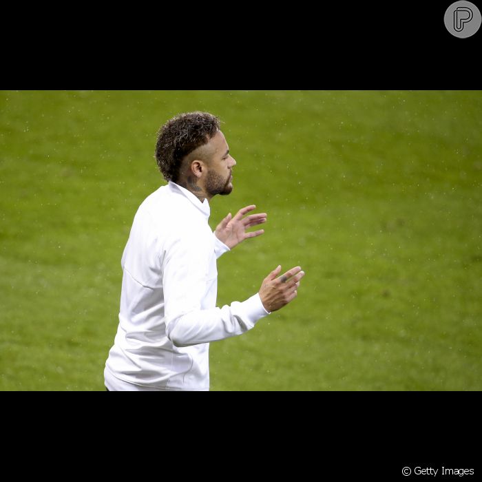 Funcionária Da Nike Acusa Neymar De Tentar Forçá La A Fazer Sexo Oral