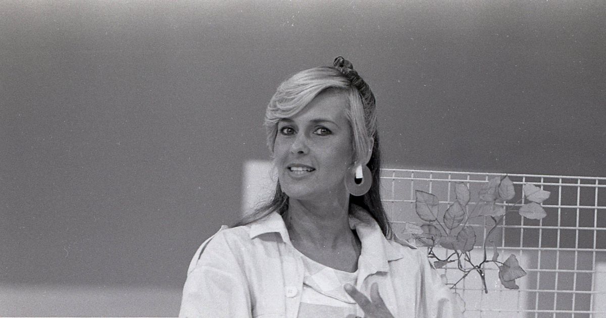 Helô Pinheiro apresentou o 'Show da Tarde', no SBT, na década de 1980 ...