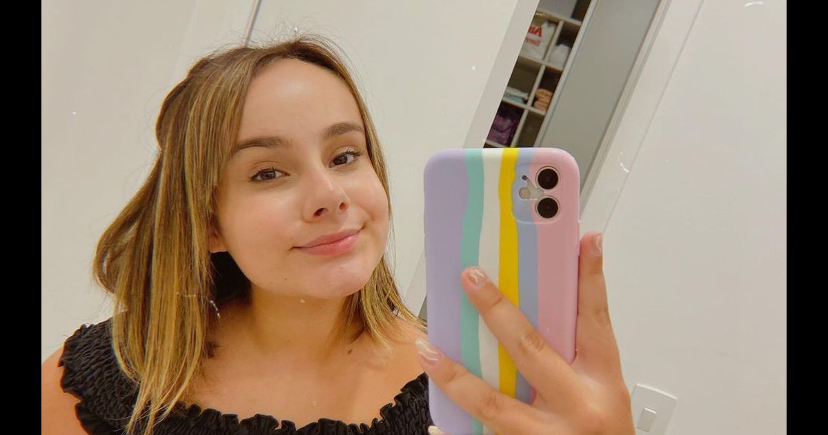 Sienna nasceu no Canadá e com 3 anos veio para o Brasil - Purepeople