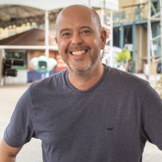 Alex Escobar - Fotos, últimas notícias, idade, signo e biografia ...