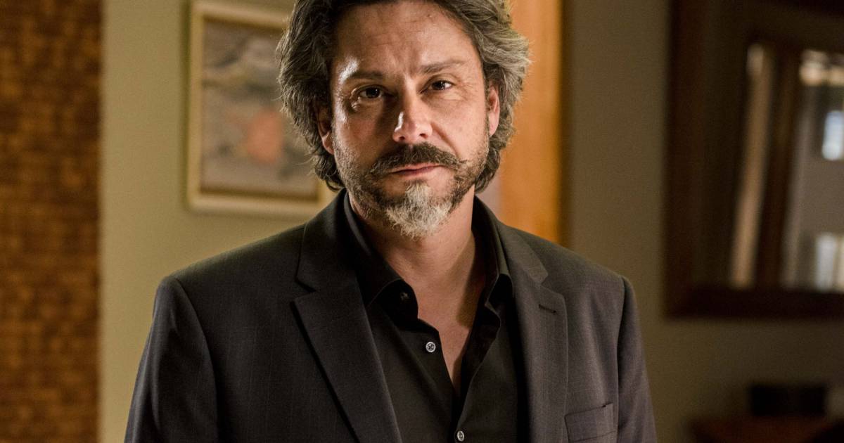 Alexandre Nero vai cantar no especial de fim de ano de Roberto Carlos ...