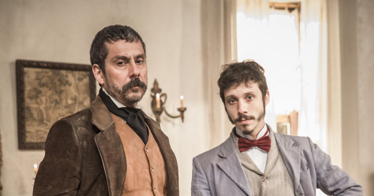 Novela 'Nos Tempos do Imperador': Nélio (João Pedro Zappa) trai Tonico ... Novela 'Nos Tempos do Imperador': Nélio (João Pedro Zappa) trai Tonico ...