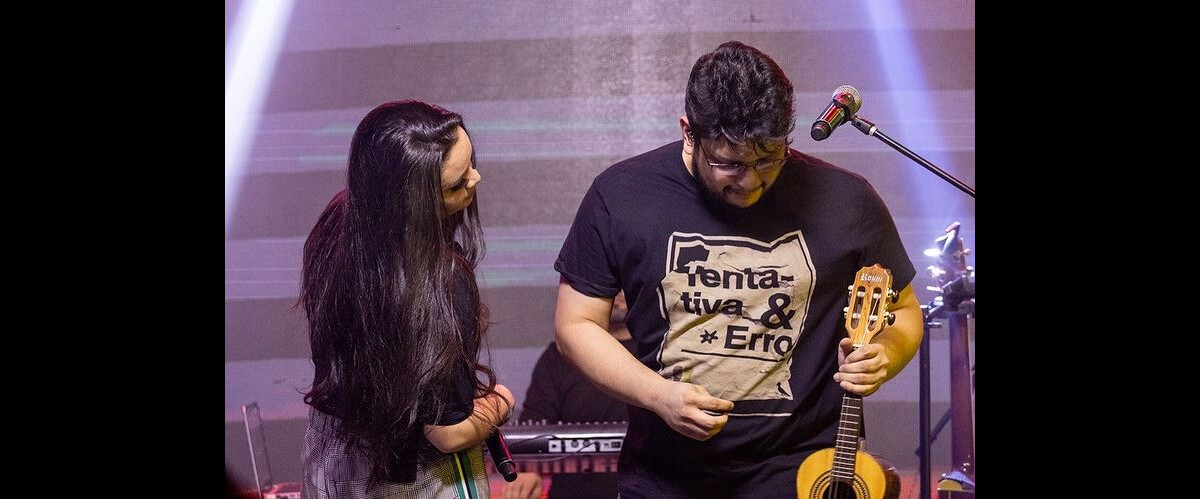 Foto: Cantora Luiza mantém os fãs atualizados sobre sua carreira e ...