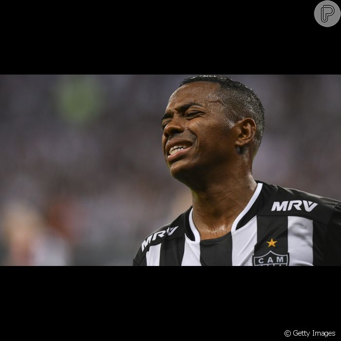 Vítima quer reabrir caso de Robinho - Purepeople Vítima quer reabrir caso de Robinho - Purepeople