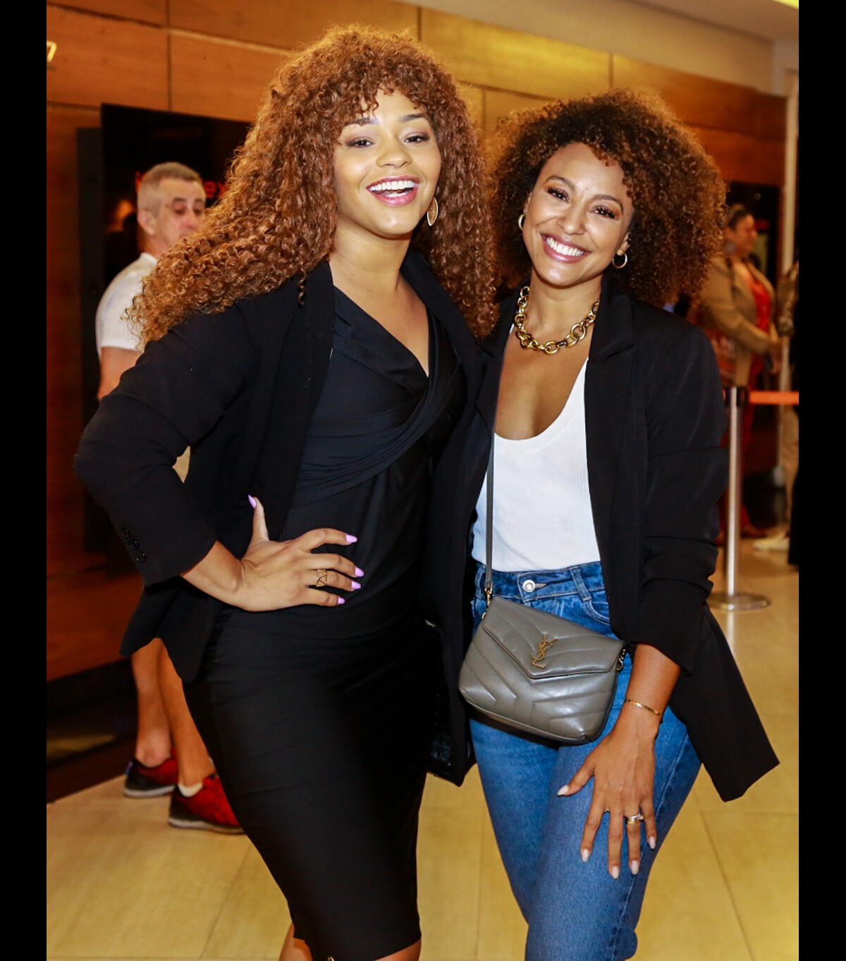 Foto: Juliana Alves e Sheron Menezzes posaram para fotos na pré-estreia ...
