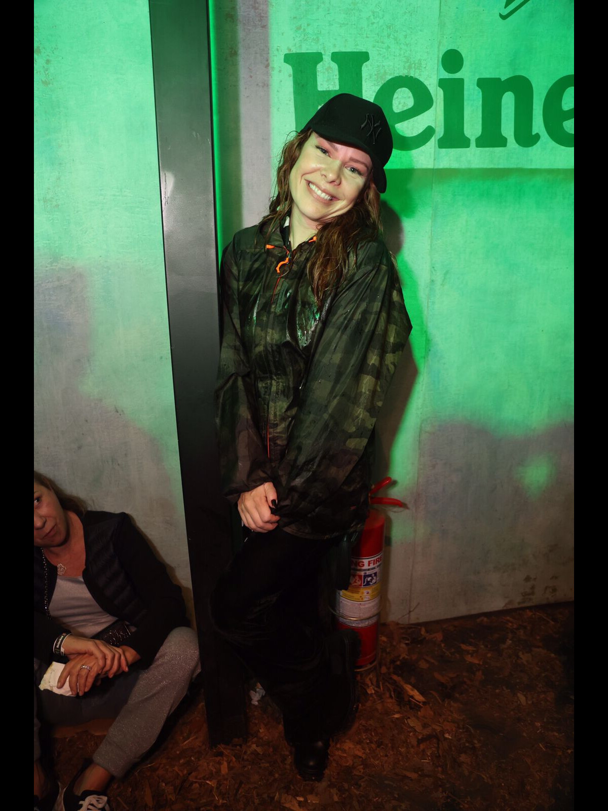 Foto: Fernanda Souza usou um casaco e boné para curtir o Rock in Rio ...