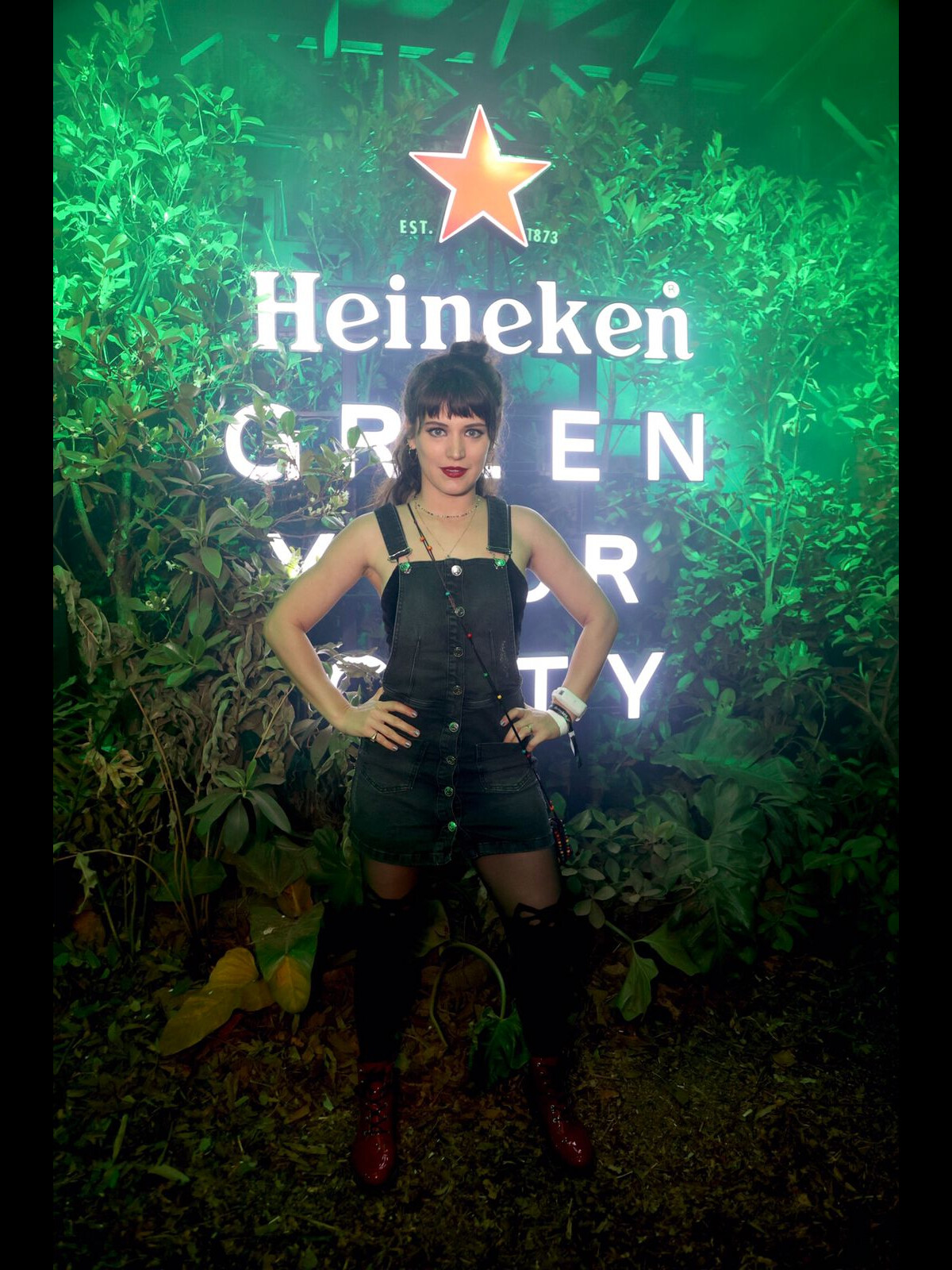 Foto: Bianca Bin escolheu uma jardineira para o Rock in Rio - Purepeople
