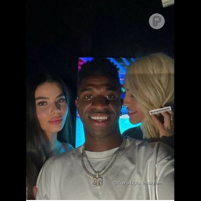 Ninoska foi apontada como affair de Vinicius Jr após foto em balada nos ...