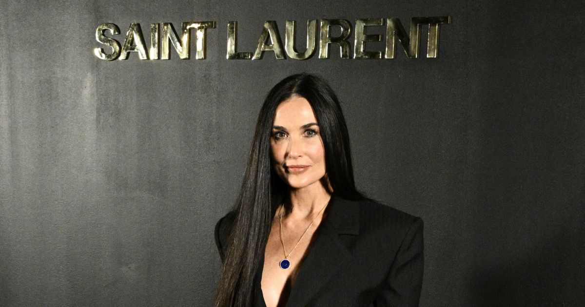 Demi Moore não abre mão da limpeza do rosto em sua rotina de beleza ...