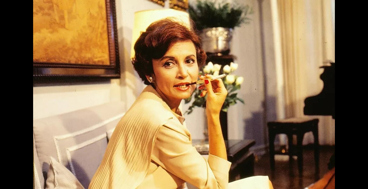 Foto: Fim da novela 'Bambolê': Fausta (Joana Fomm) deixa seus bens para ...