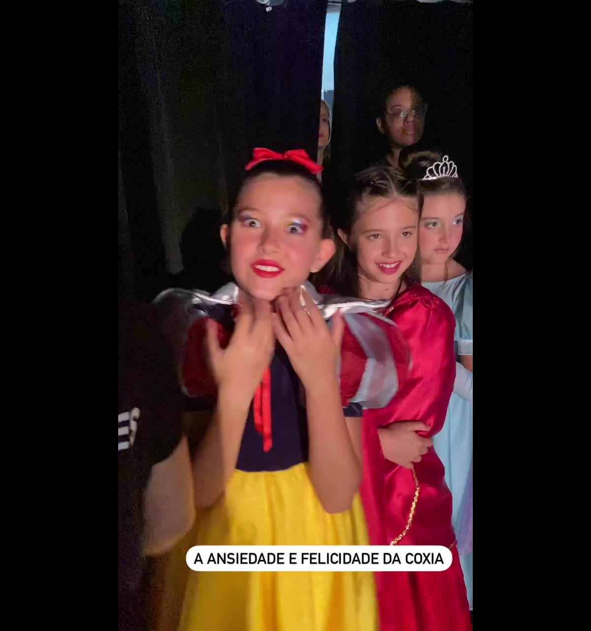 Vídeo: Eva Huck no teatro: veja o vídeo - Purepeople