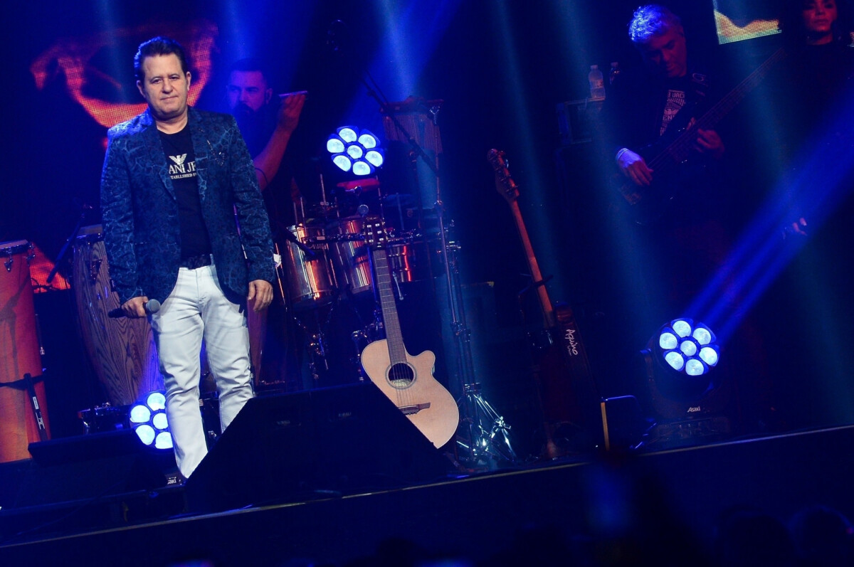 Foto: Sertanejo Marrone fez rinoplastia funcional e estética - Purepeople