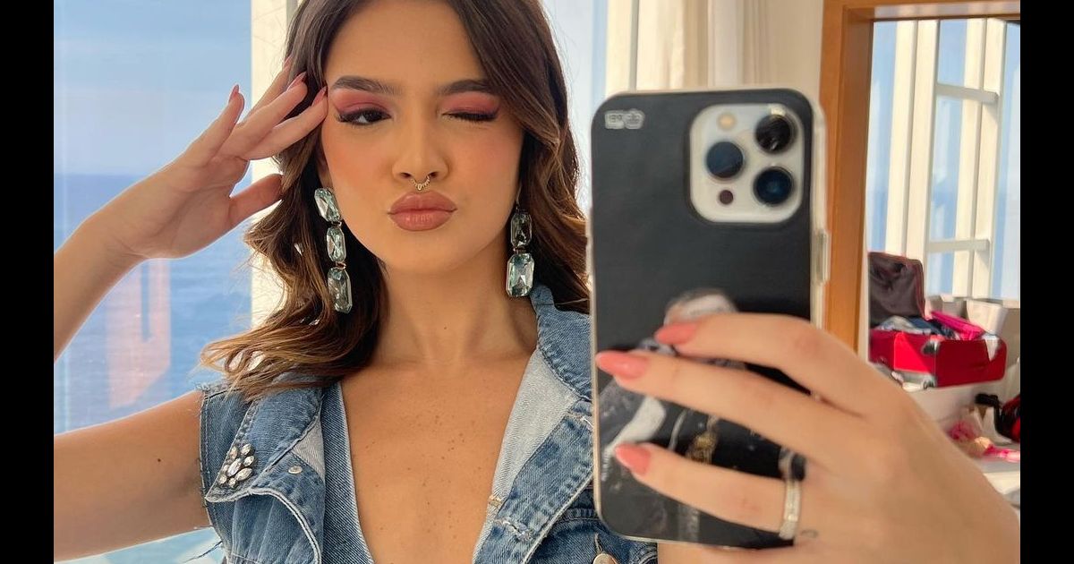 Mel Maia está sempre muito presente na internet - Purepeople