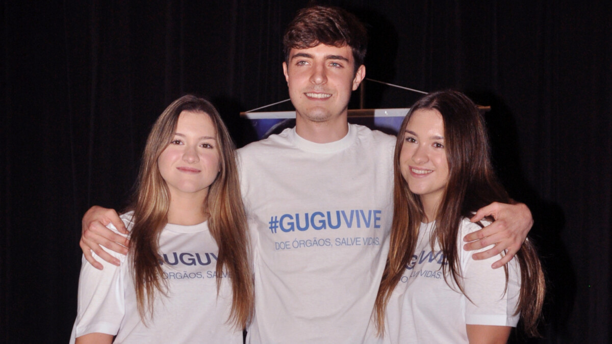 Foto: Filhas de Gugu Liberato, Marina e Sofia revelaram que sofriam ...