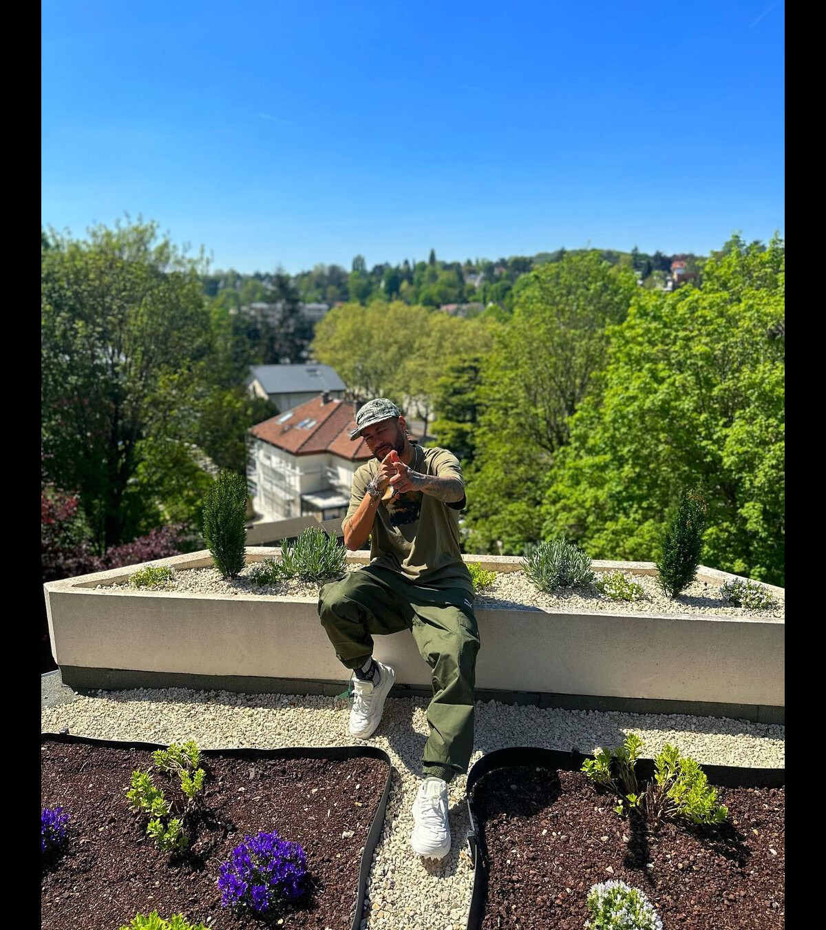 Foto: Neymar e a influencer Fernanda Campos foram alvo de críticas na ...