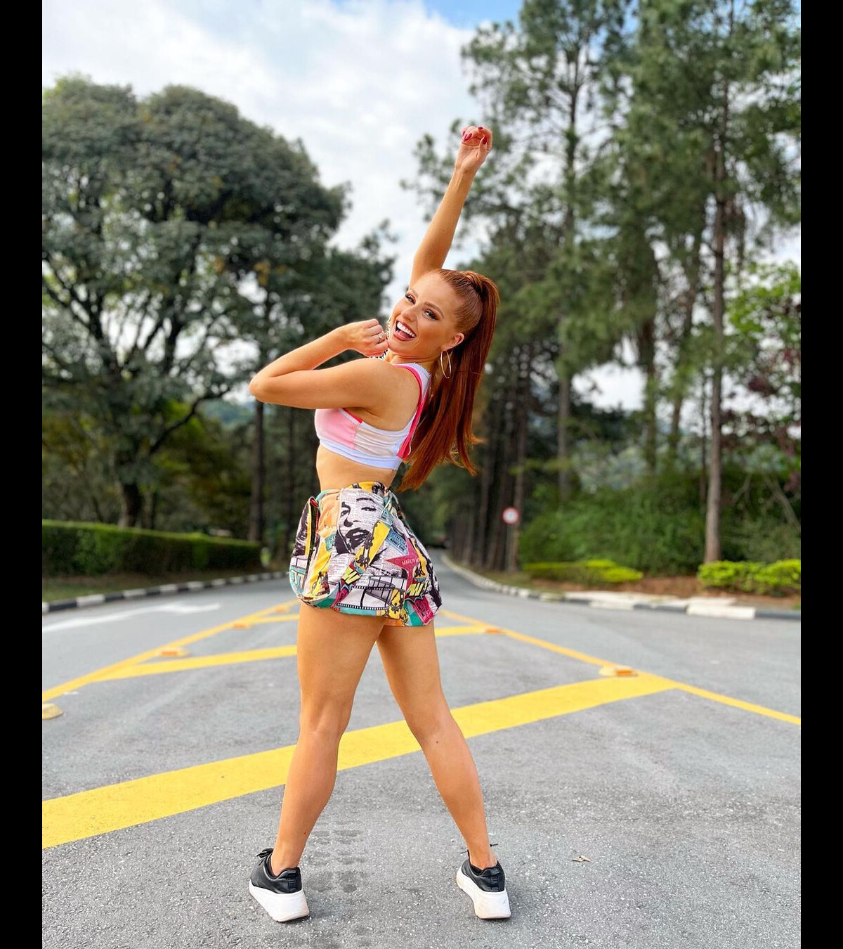 Foto: Kattia Marcilio é uma das bailarinas do SBT e dá expediente em ...