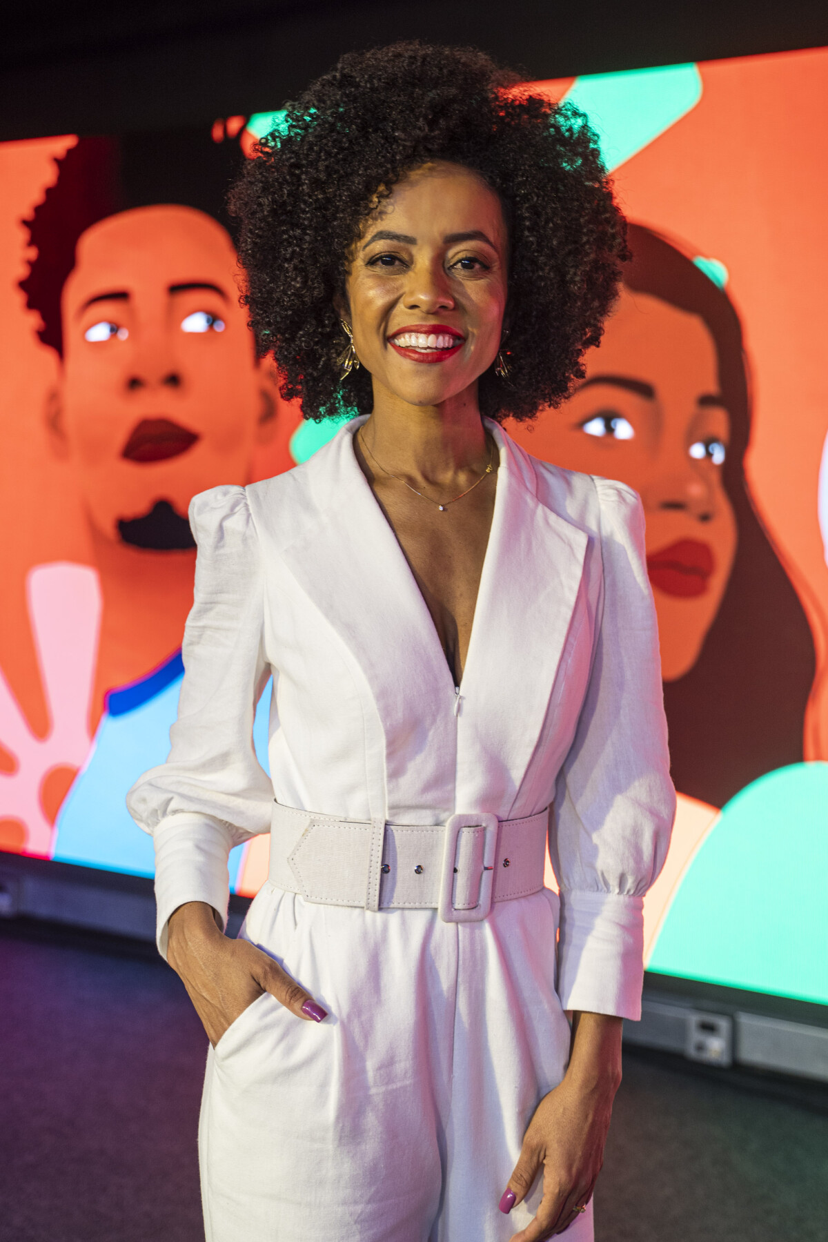 Foto: Valéria Almeira estreou na Globo no 'Profissão Repórter' e logo ...