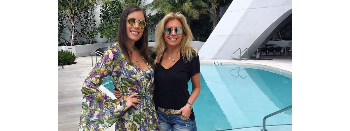 Foto: Fabiana Justus ganha homenagem da mãe, Sacha Chryzman , em ...