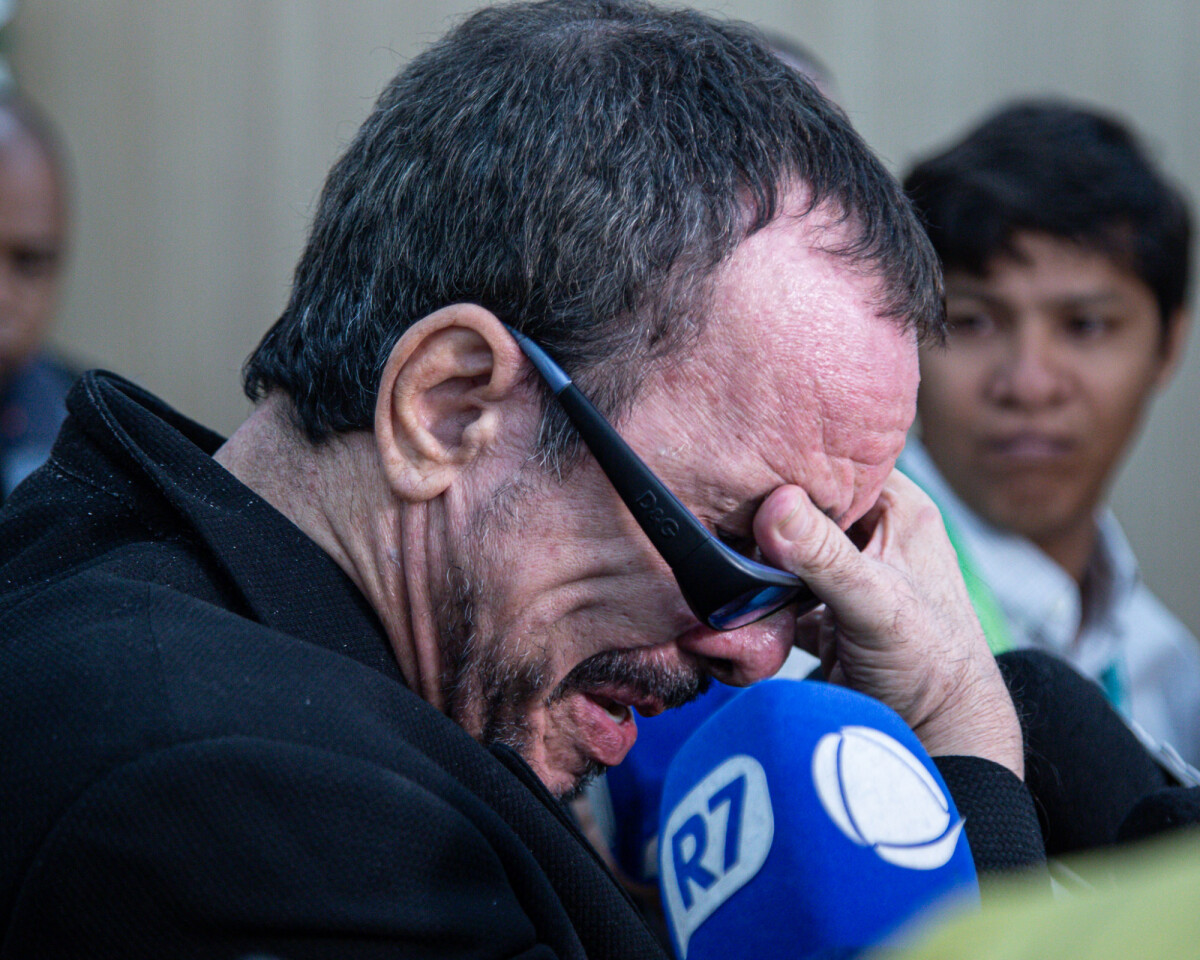 Foto: Velório do cantor Chrystian: Ralf, irmão do sertanejo, teve crise ...