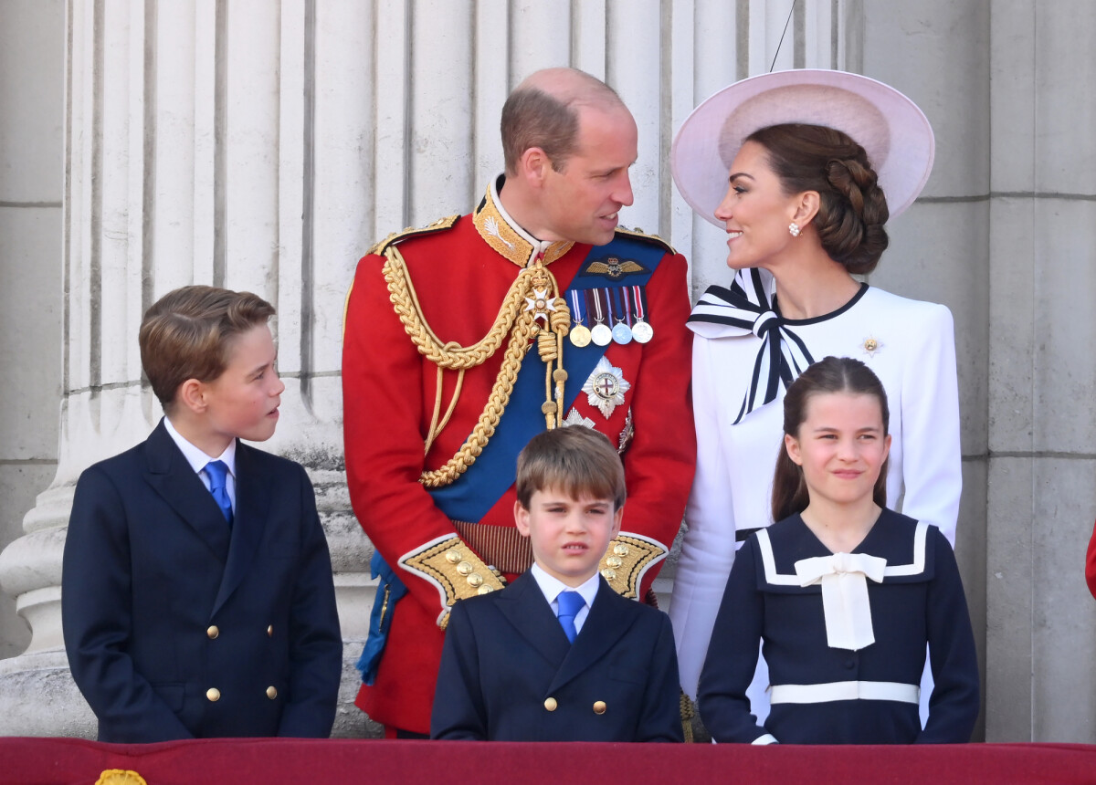 Foto: Kate Middleton e príncipe William Kate foram vistos na sacada do ...