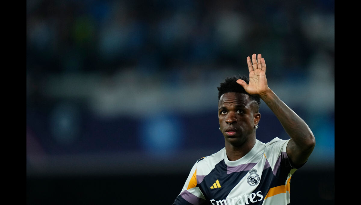 Foto: Vini Jr começou comemoração dos 24 anos com amigos em Ibiza, na ...