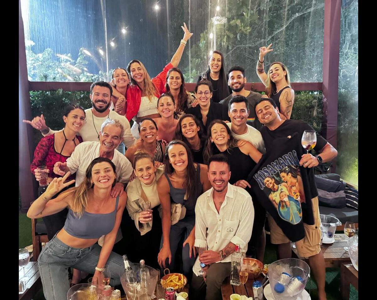 Foto: Rosamaria Montibeller, do vôlei, e a namorada, a advogada Cristal ...