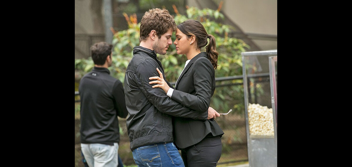 Foto: Bruna Marquezine namorou Maurício Destri em 2015 na época das ...