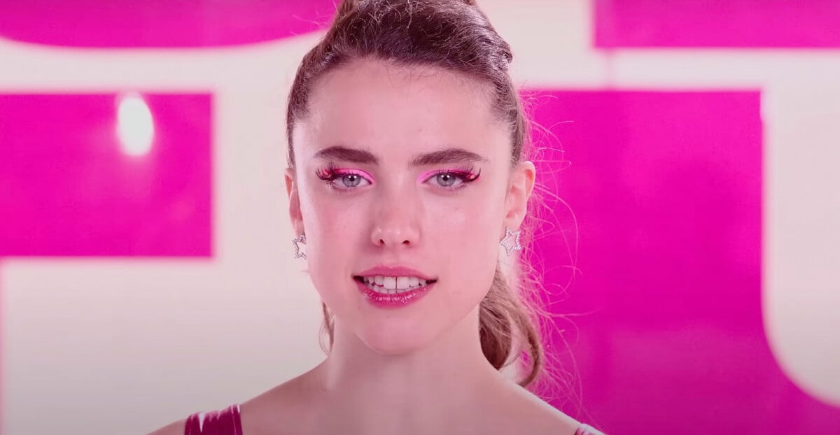 Foto: Margaret Qualley, de 'A Substância', é filha de Andie MacDowell ...