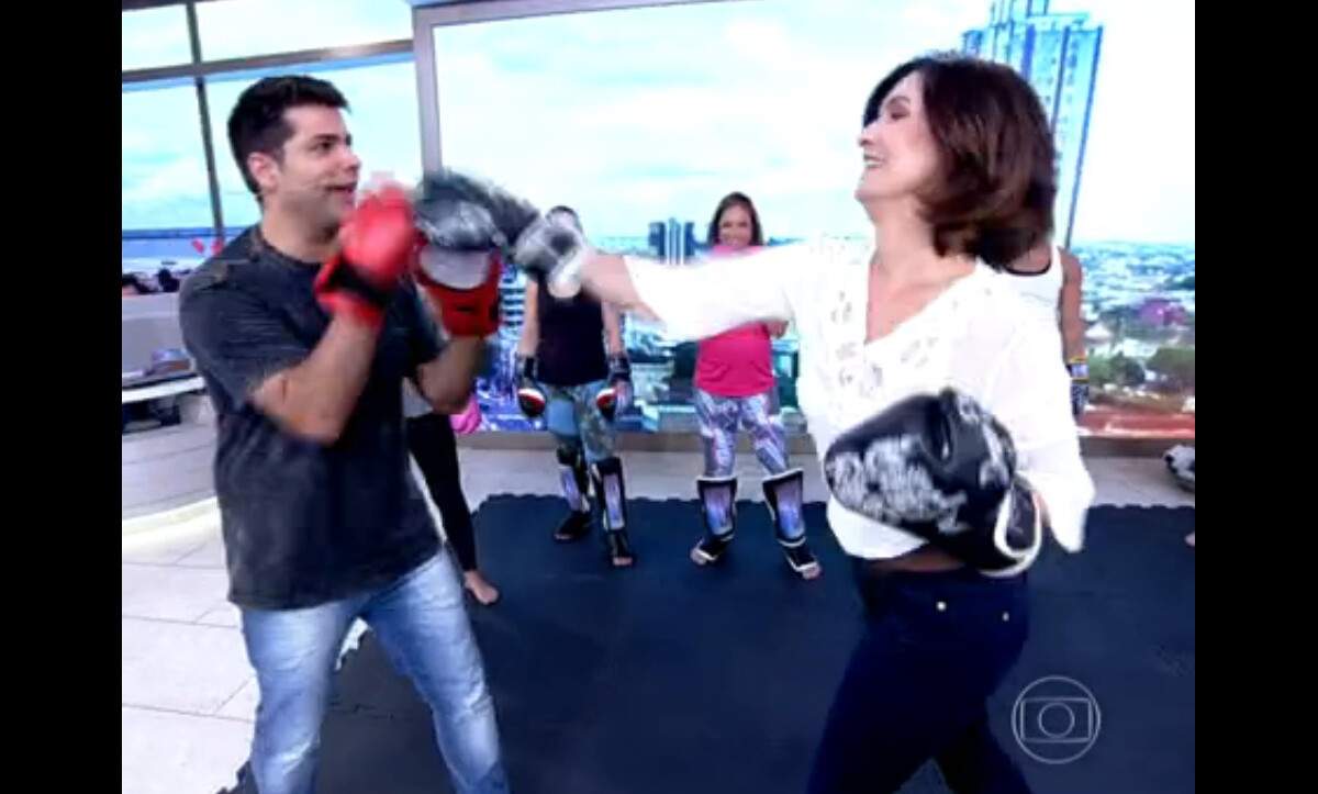 Foto: Fátima Bernardes socou, de brincadeira, Lair Rennó, no 'Encontro ...