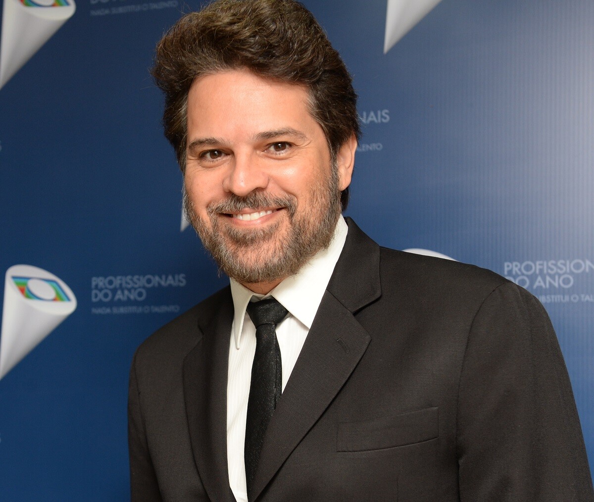 Foto: Juan Alba será Amadeu, o pianista que acompanha Iolanda ...