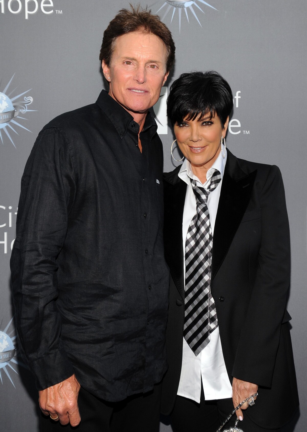Foto: Caitlyn Jenner posa ao lado de Kris Jenner antes da transformação ...