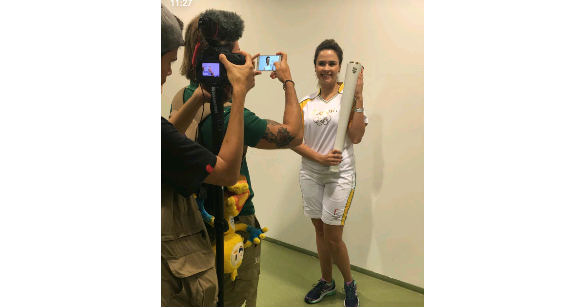 A ex-BBB Ana Paula Renault ficou emocionada por participar do ...