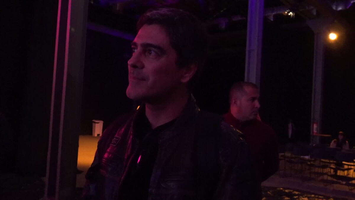 Vídeo: Junno Andrade comenta expectativa de ver desfile da namorada ...