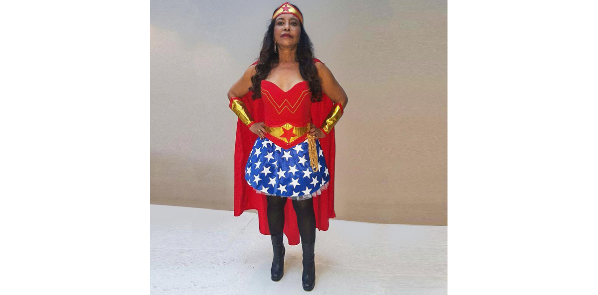 Foto: Mercedes, mãe de Taís Araújo, se vestiu de Mulher Maravilha na ...