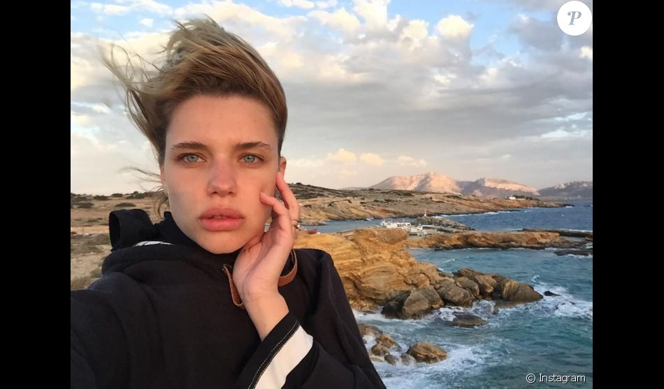 A atriz Bruna Linzmeyer está sempre exibindo suas selfies sem maquiagem ...
