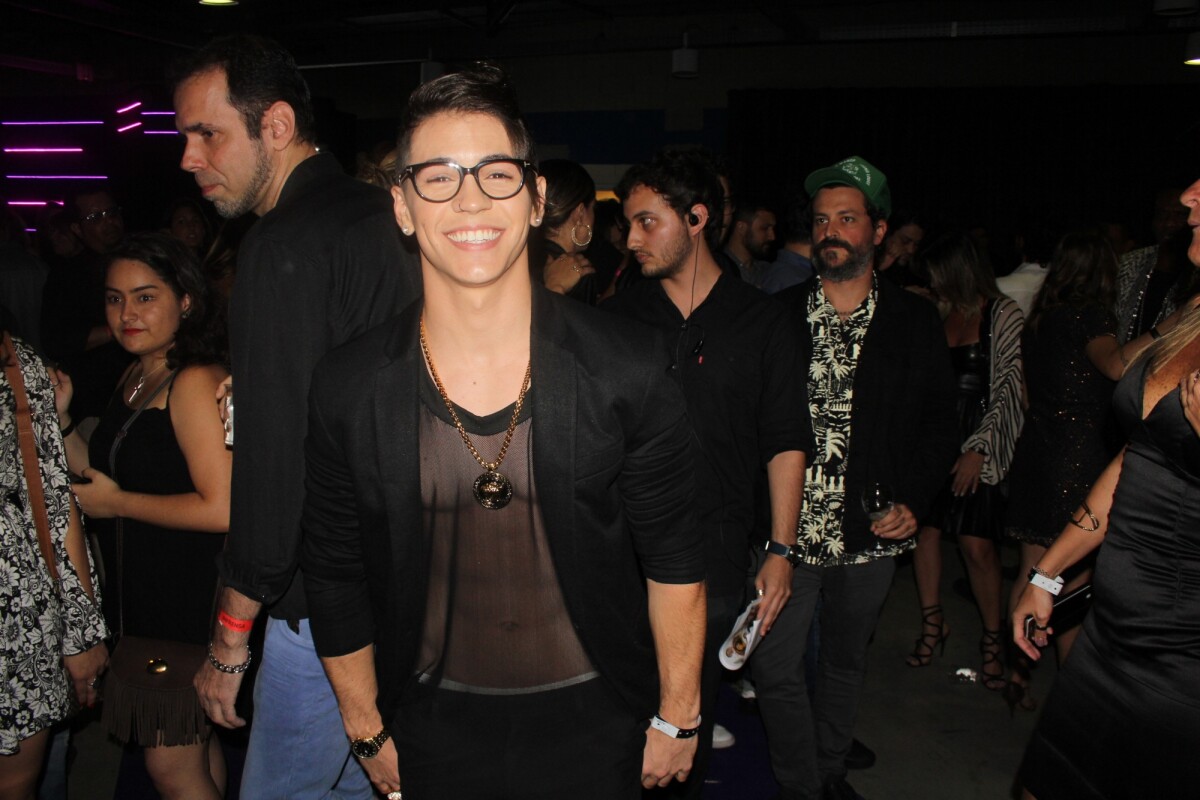 Foto: Biel filmou a modelo Duda Castro em um restaurante nos Estados ...