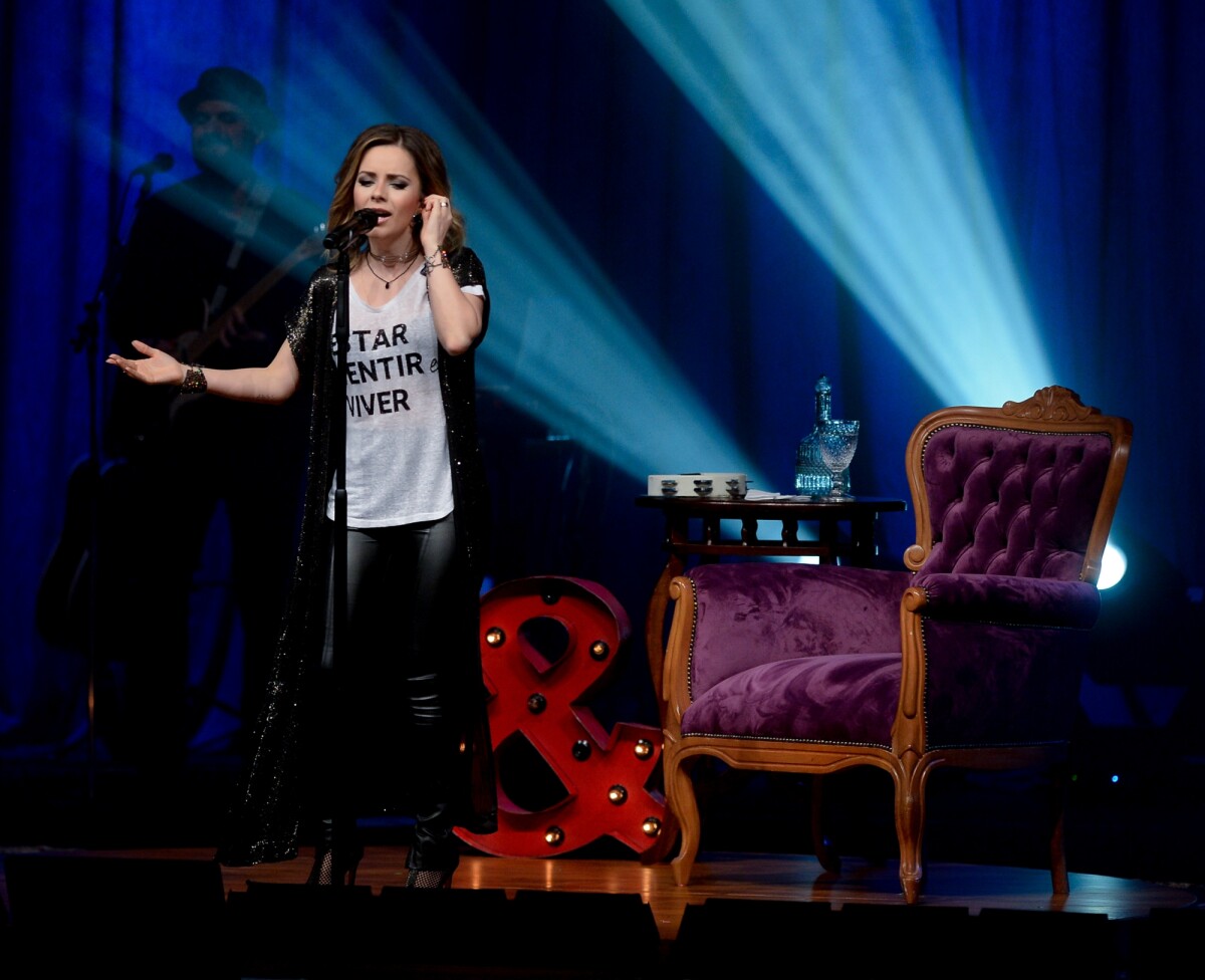 Foto: Sandy estreou a nova turnê, 'Nós Voz Eles', em show no Credicard ... Foto: Sandy estreou a nova turnê, 'Nós Voz Eles', em show no Credicard ...
