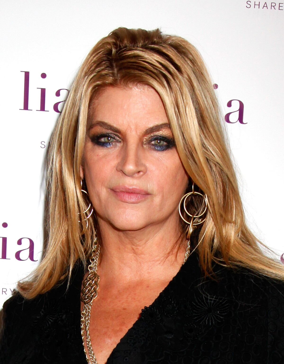 Foto: Kirstie Alley fica indignada ao saber que Stephen Collins é ...