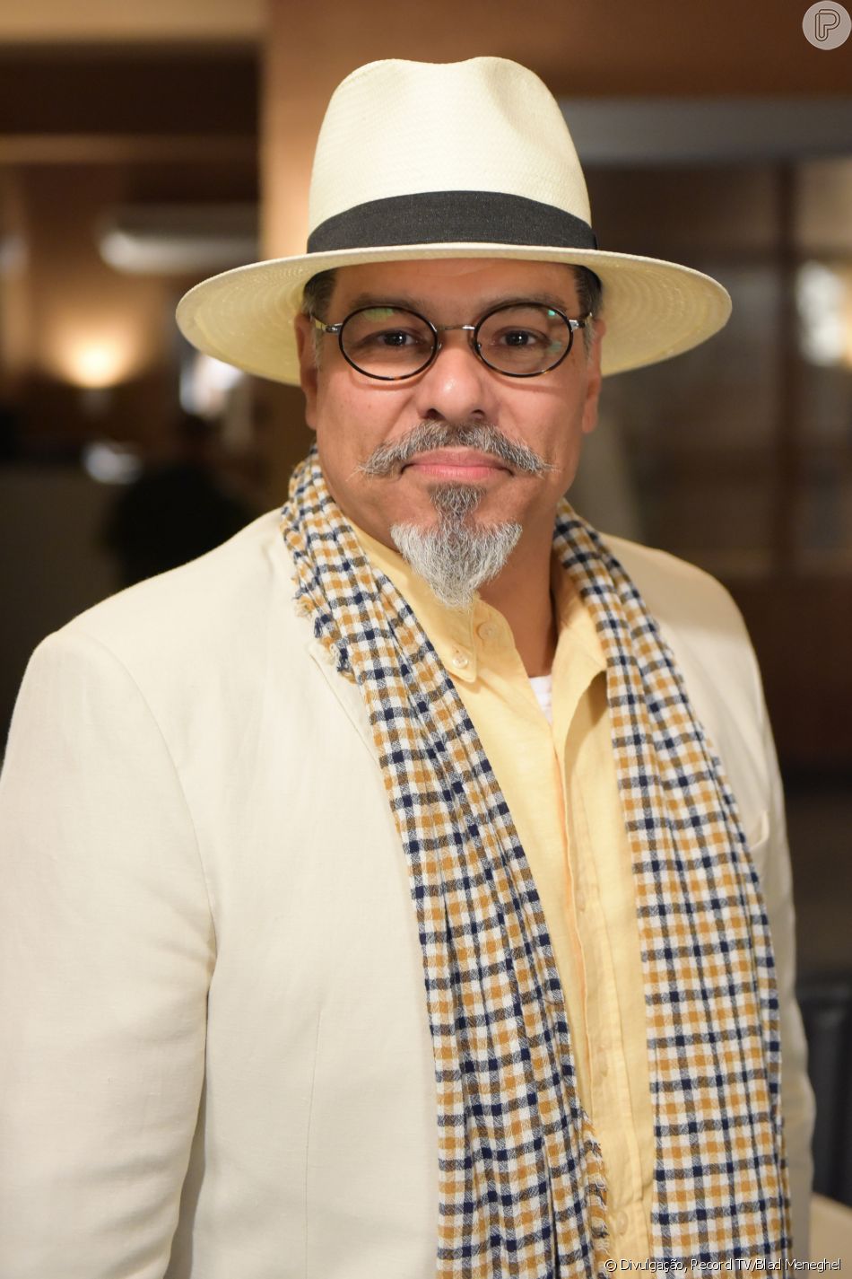 Na novela 'Topíssima', Carlos (Maurício Mattar) deixa Mariinha (Silvia ...