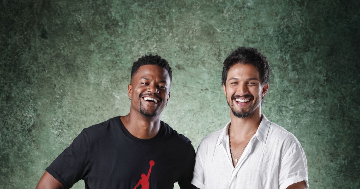 Ramon (David Junior) e Marcos (Romulo Estrela) acreditam que Paloma não ...