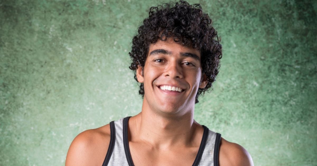 Ator da novela 'Bom Sucesso', Igor Fernandez faz 5 anos com namorado e ...