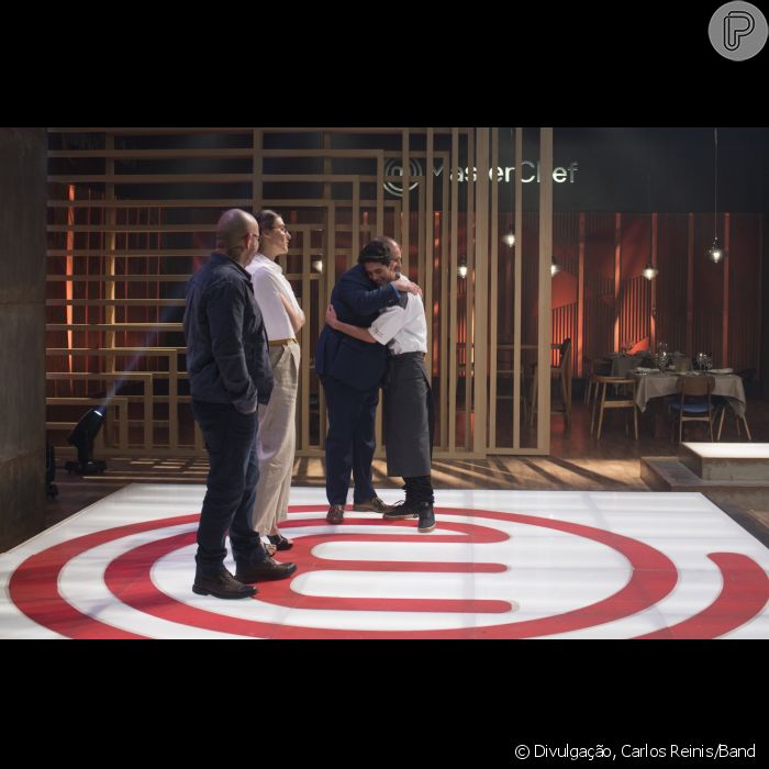Em 'MasterChef - A Revanche', Helton Oliveira é elogiado por Érick ...