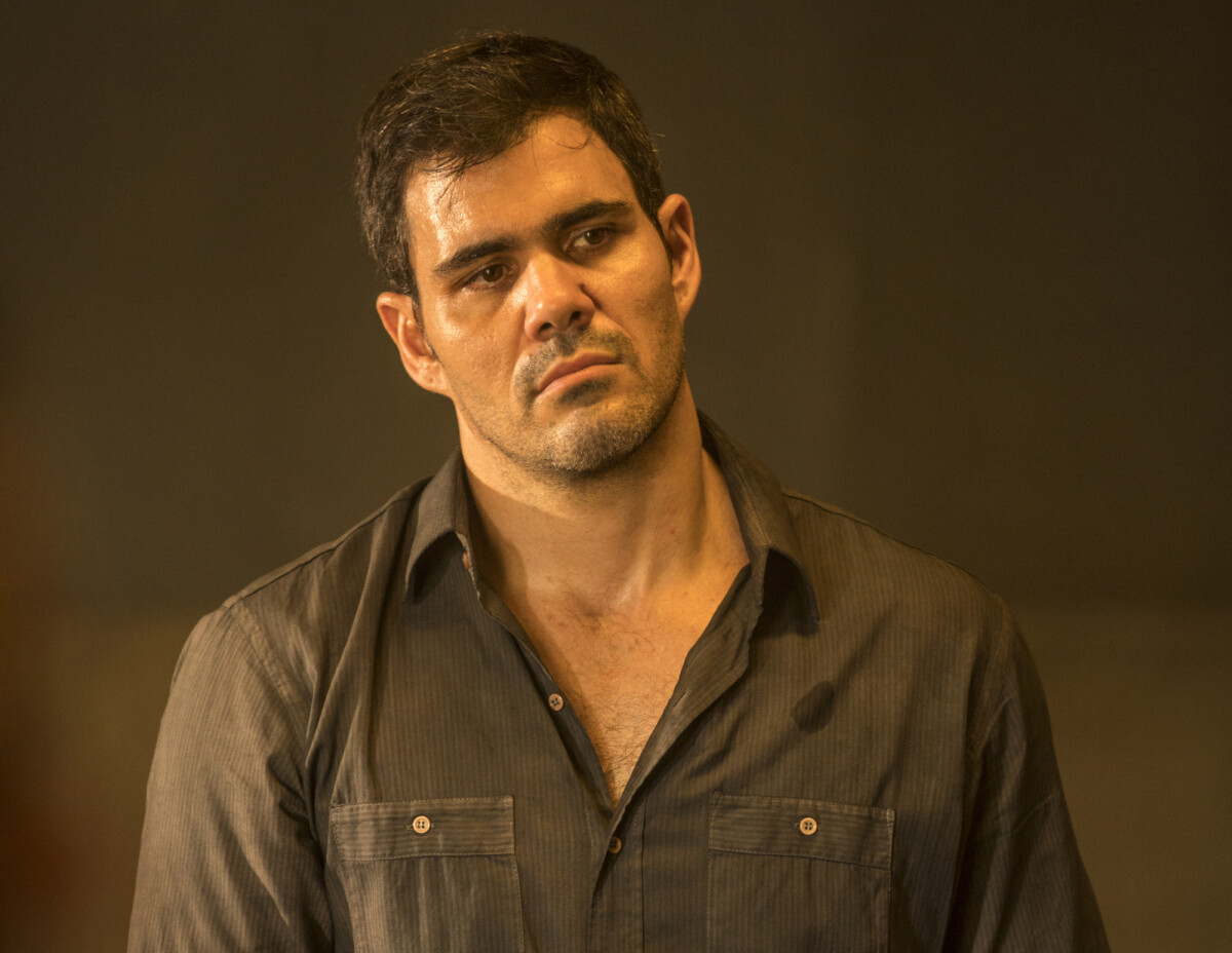 Foto: Magno (Juliano Cazarré) passará a ter muito contato com Betina ...