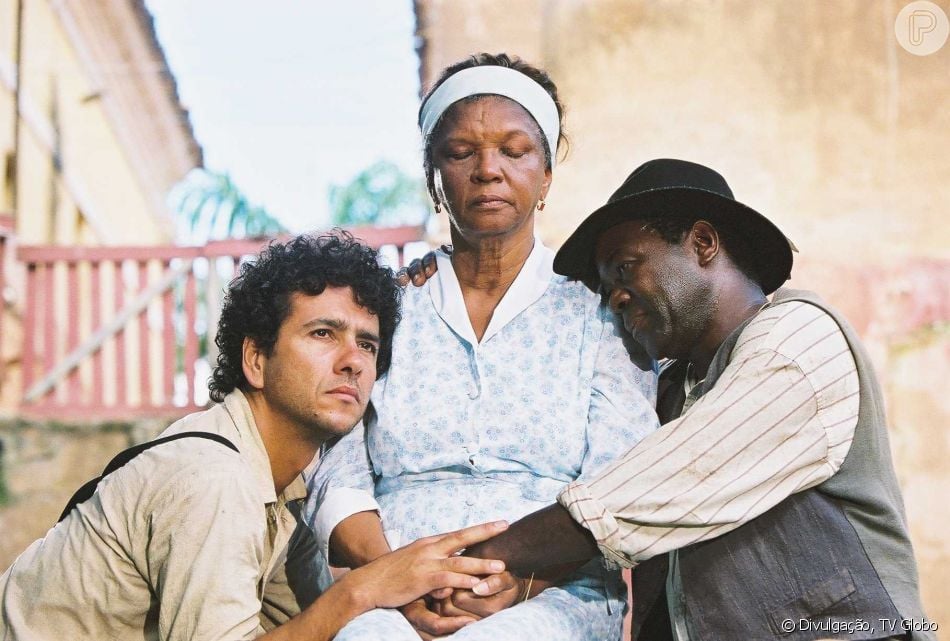 Chica Xavier e Marcos Palmeira contracenaram com Cosme dos Santos na ...