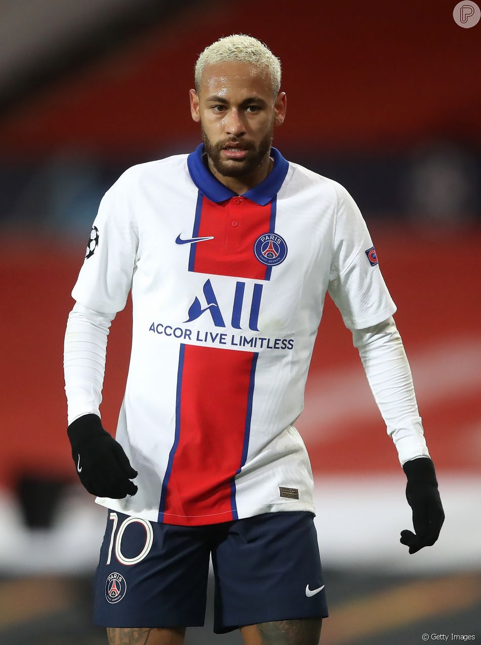 Neymar foi fotografado em praia de Santa Catarina no fim de ano ...