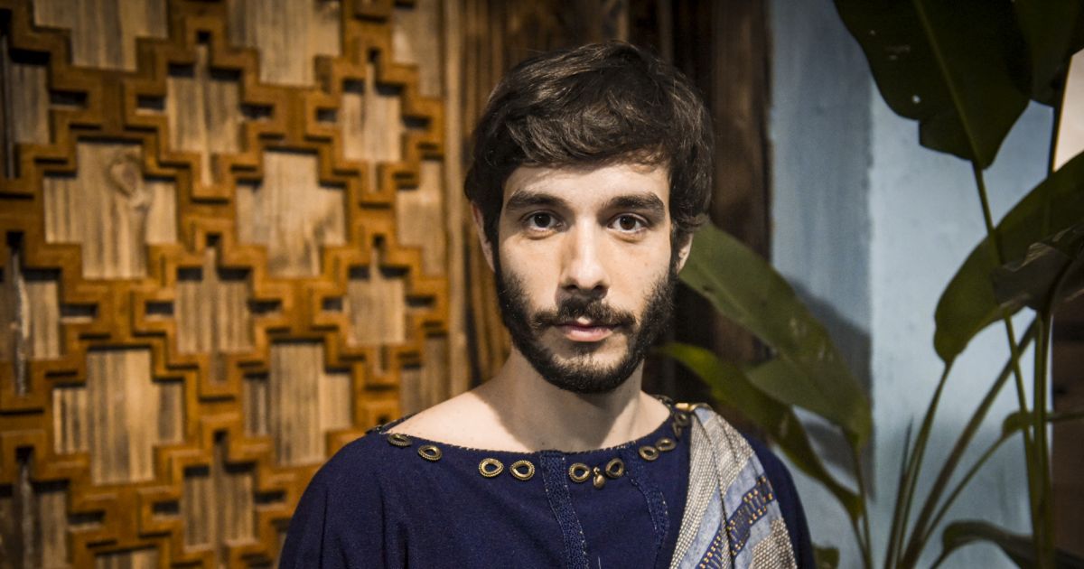 Na novela 'Gênesis', Vitor Novello dá vida a Abrão na juventude ...