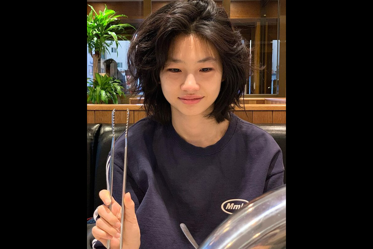 Foto: HoYeon Jung tem 27 anos e vem de uma trajetória como modelo ...