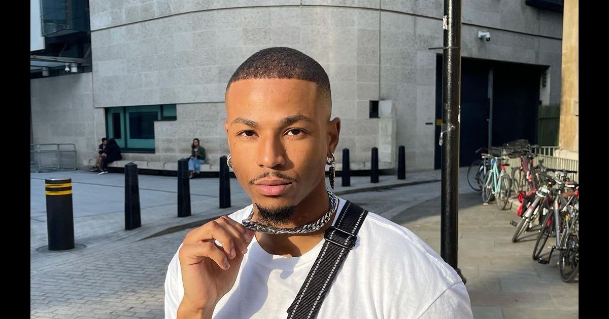 Ayoub faz muito sucesso no TikTok, onde acumula mais de 2 milhões de ...